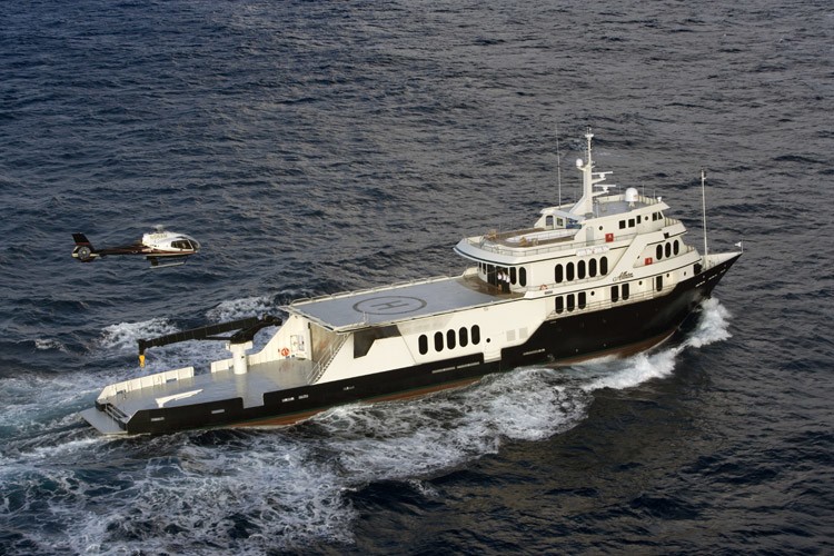 Yacht GLOBAL, a Lurssen Superyacht | CHARTERWORLD Luxury Superyacht ...